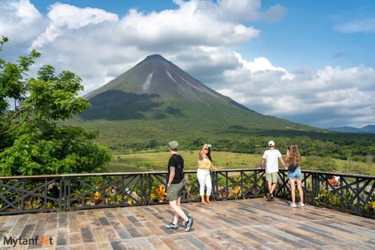 Arenal Volcano Tour from San Jose: Volcano and Hot Springs